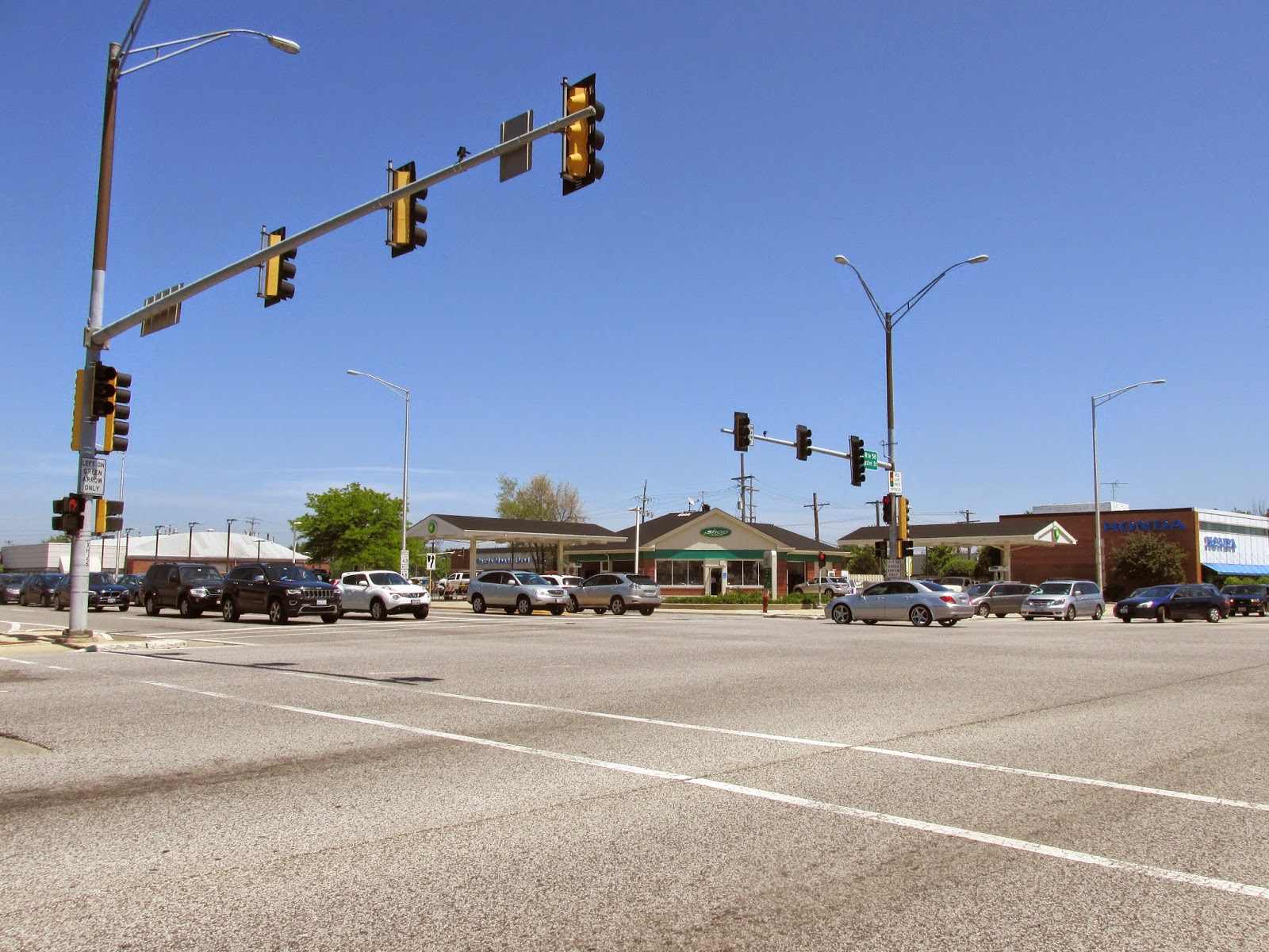 Eddie's Rail Fan Page: The great big intersection of Dempster Street ...